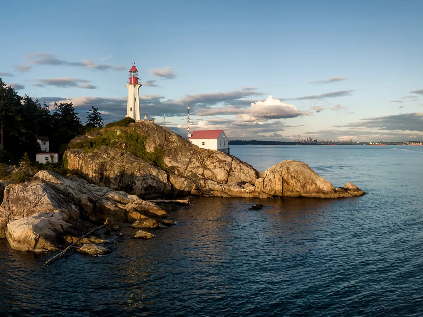 Organic Ocean: Sustainable premium fish sourced from Canadian waters.