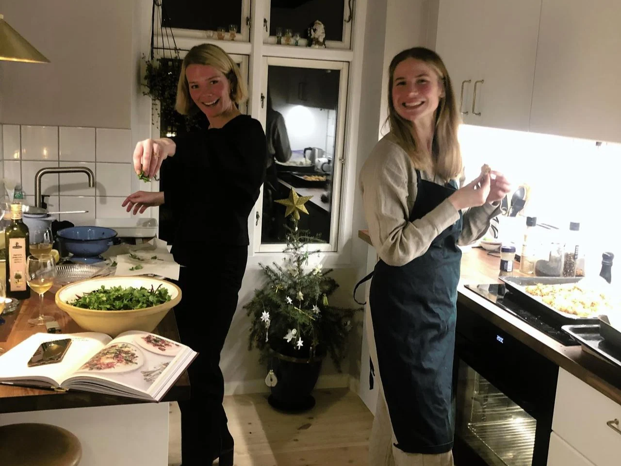 Moving day made easy: Your essential first night moving box checklist ...