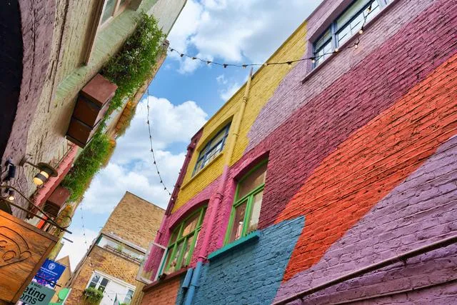 Moving day made easy: Your essential first night moving box checklist ...