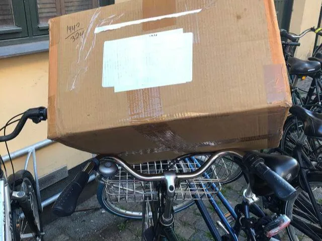 Parcel delivery scams to watch out for all year round - Trustpilot Blog