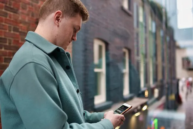 How to handle bank scams - Trustpilot Blog