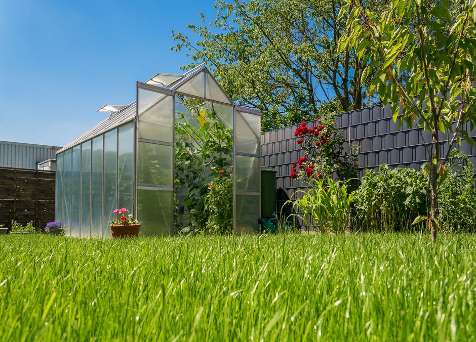 Quels sont les avantages d'une serre de jardin en acier ? - Gamm vert