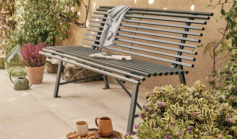 5 idées pour installer un banc, avec style, dans votre jardin - Jardiland
