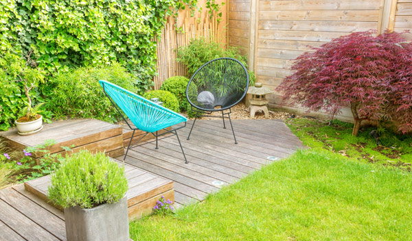 4 inspirations pour habiller le mur d'une terrasse - Jardiland