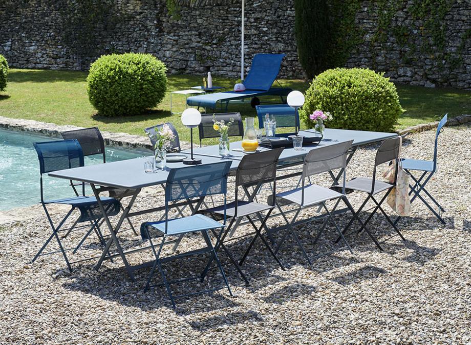 Comment bien associer les couleurs de mon mobilier de jardin Fermob ...