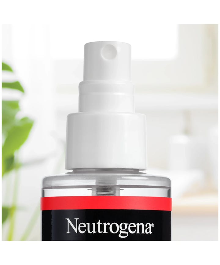 Stubborn Body Acne Treatment Spray for Breakouts | NEUTROGENA®