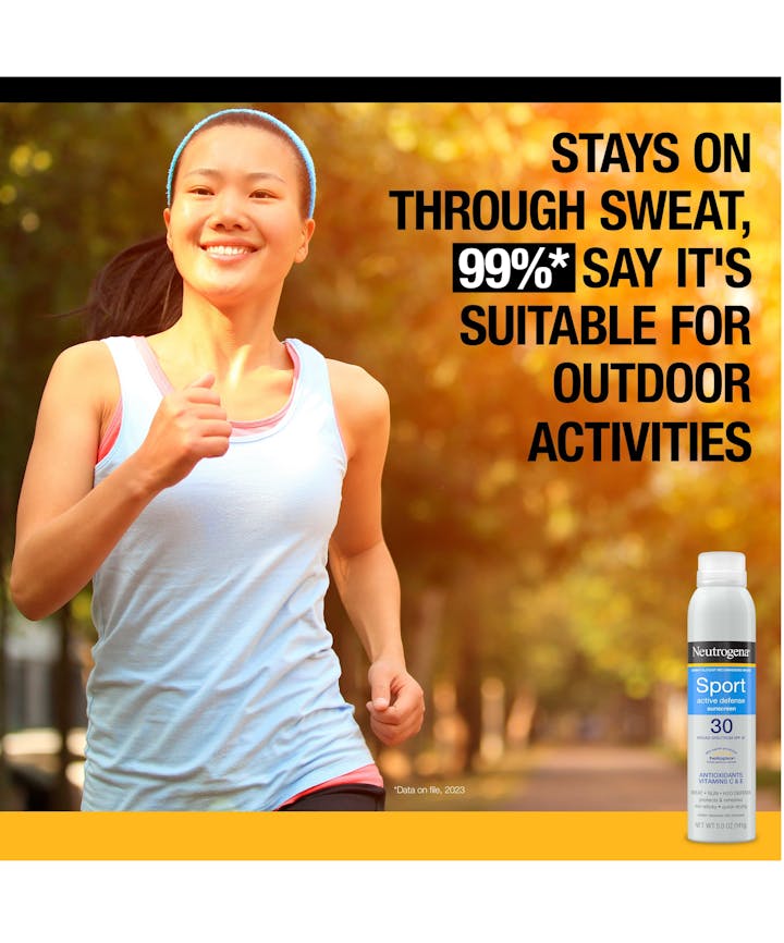Sport Active Defense Sunscreen Spray SPF 30 | Neutrogena®