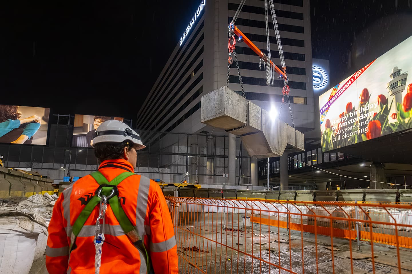 Connection between train and bus station taking shape