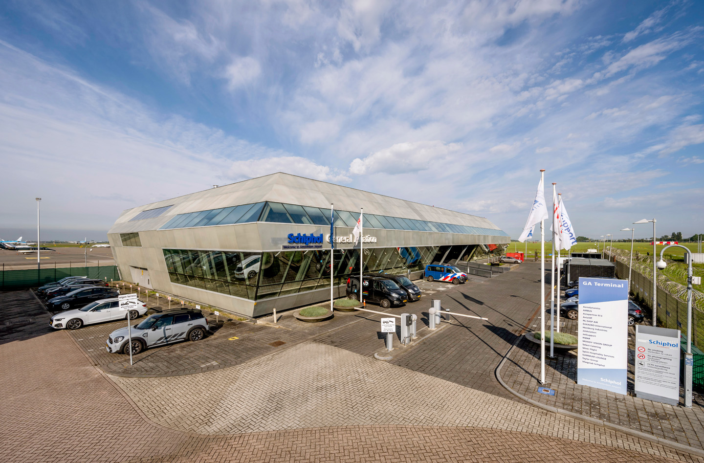 General Aviation Terminal Schiphol - Doing business among the private jets