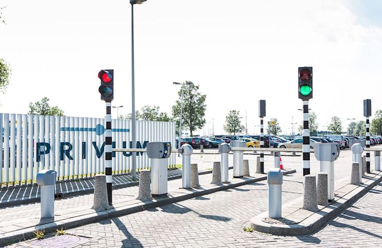 Schiphol | Voordelig lang parkeren op Privium 3
