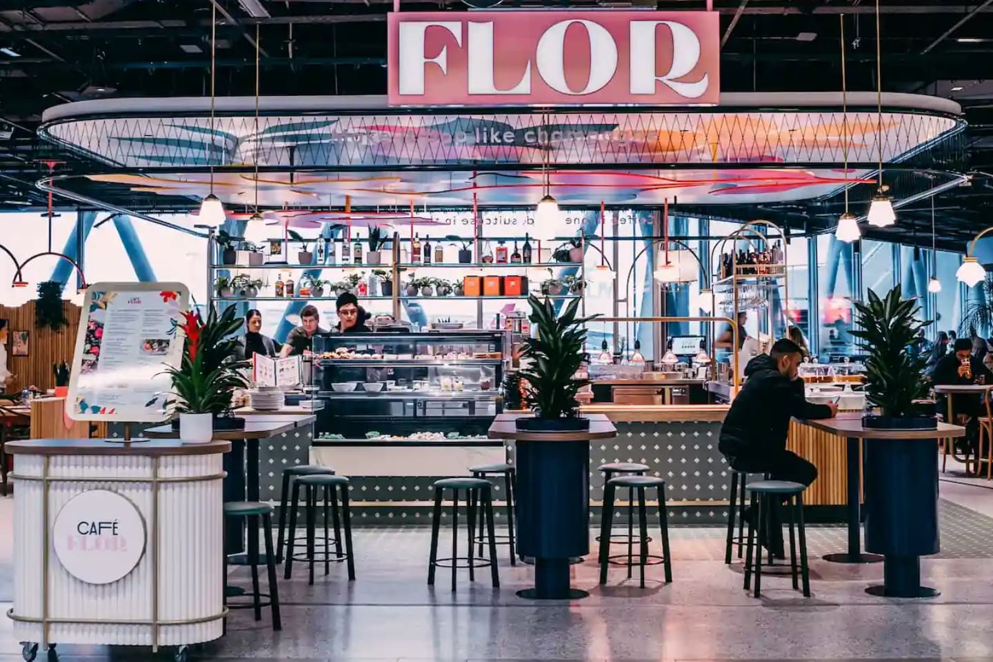 Cafe Flor Schiphol | Koffie en meer in een oase van rust| Schiphol