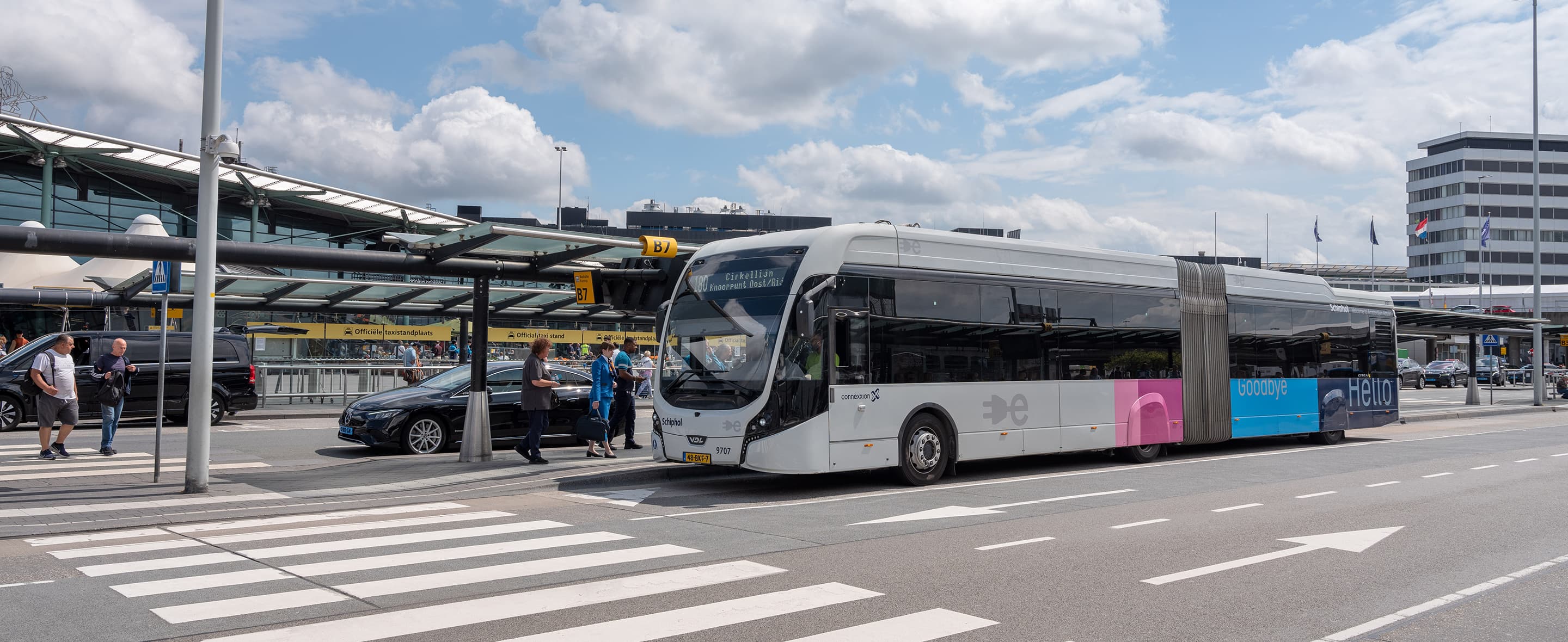 Schiphol met de bus | Schiphol