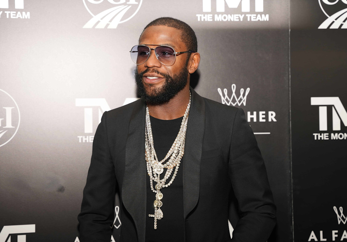 Social Media Reacts To Huge Brawl At Floyd Mayweather And John Gotti ...