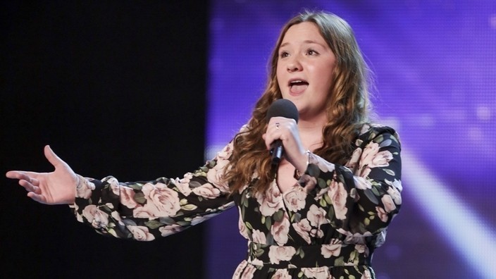 Jodi Bird shows Simon | Britain's Got Talent