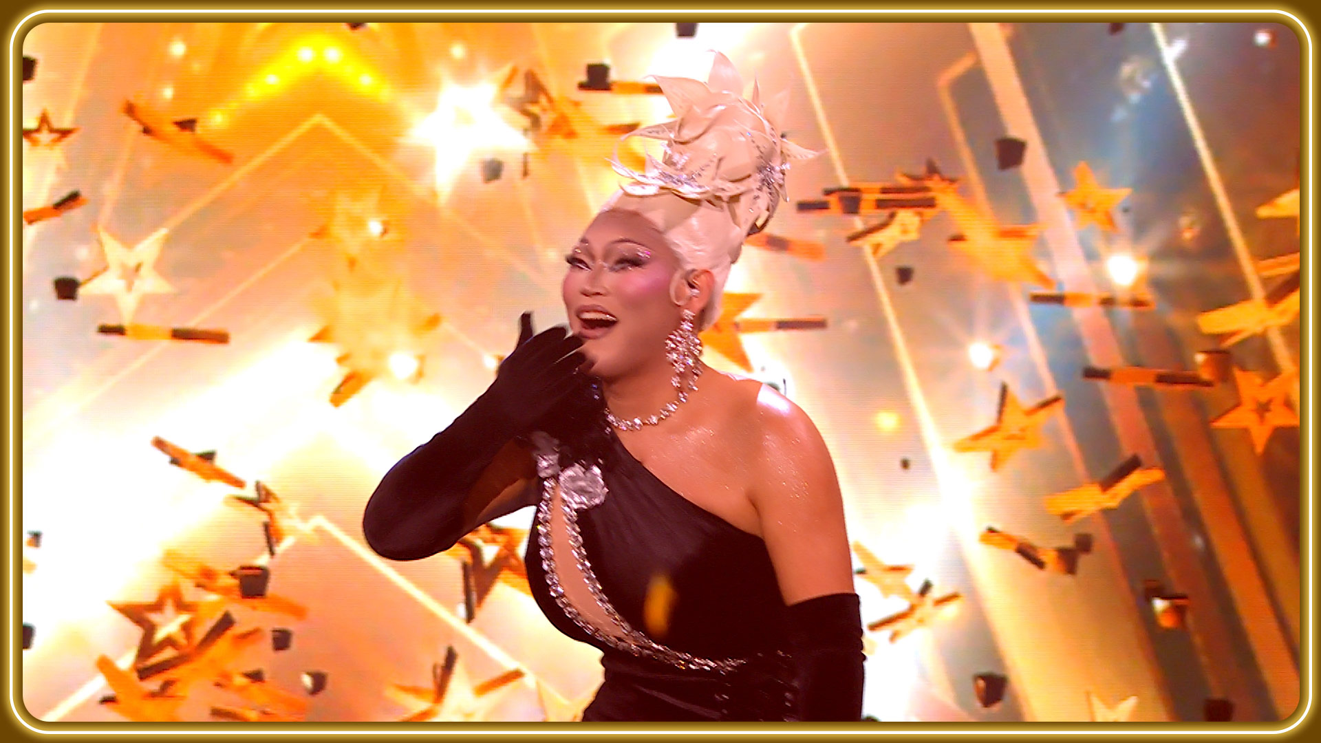 We can't get enough of Jasmine Rice's Golden Buzzer performance ...