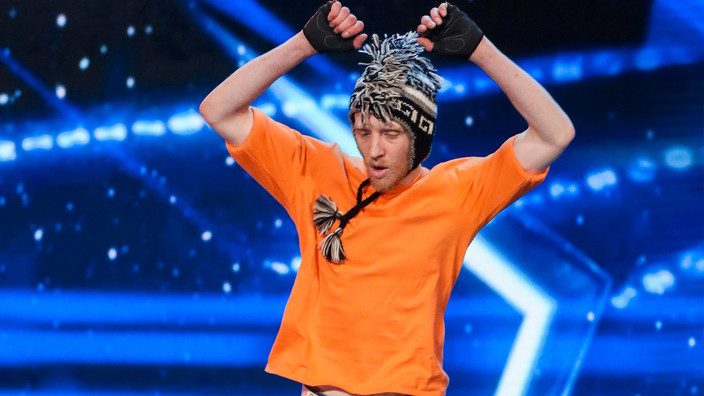 Neil Rowley has a rave on the BGT stage | Britain's Got Talent