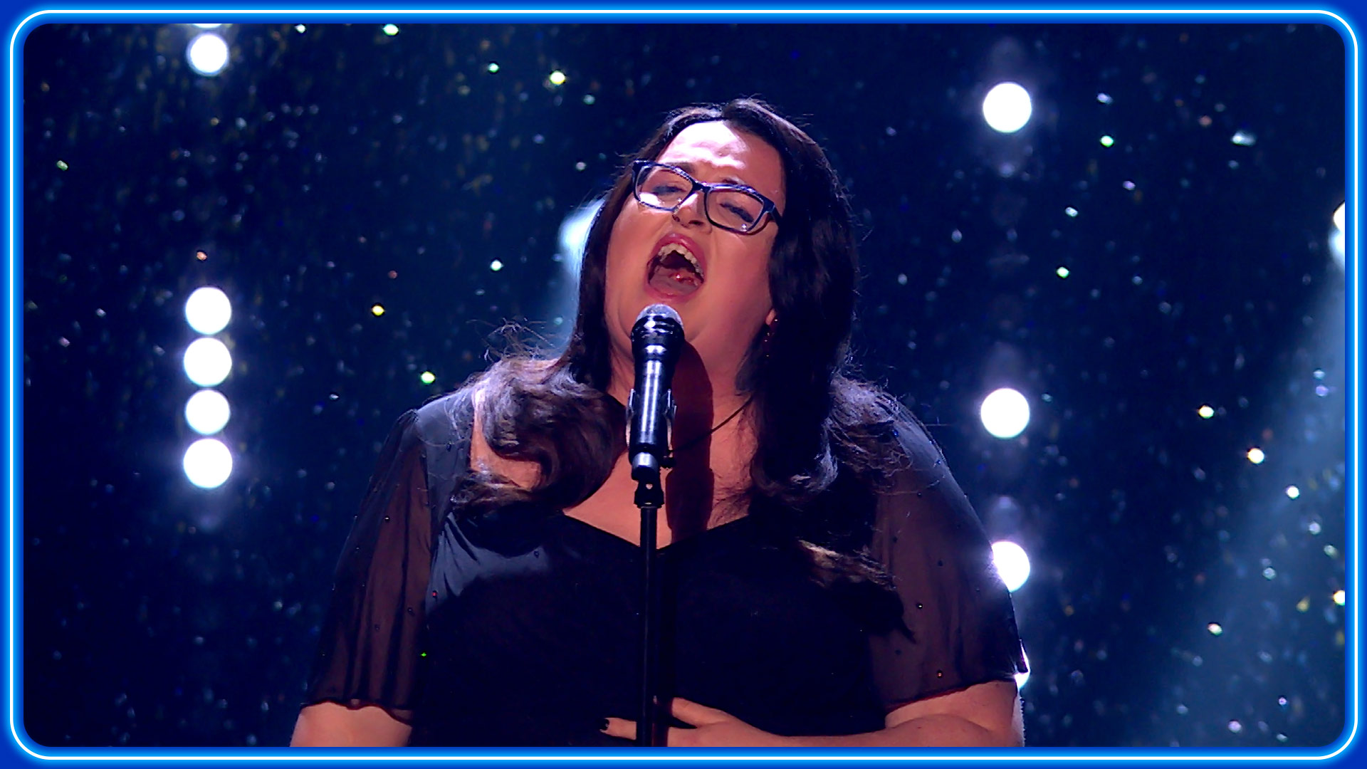 Stacey Leadbeatter SPARKLES with emotional Demi Lovato belter ...