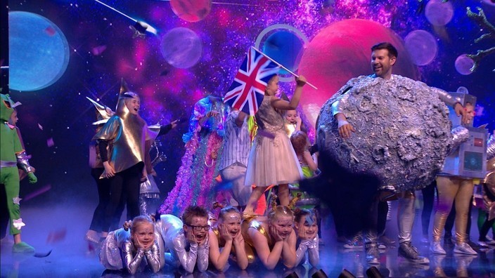 Dare to dream! Flakefleet Primary School rule the world | Britain's Got ...