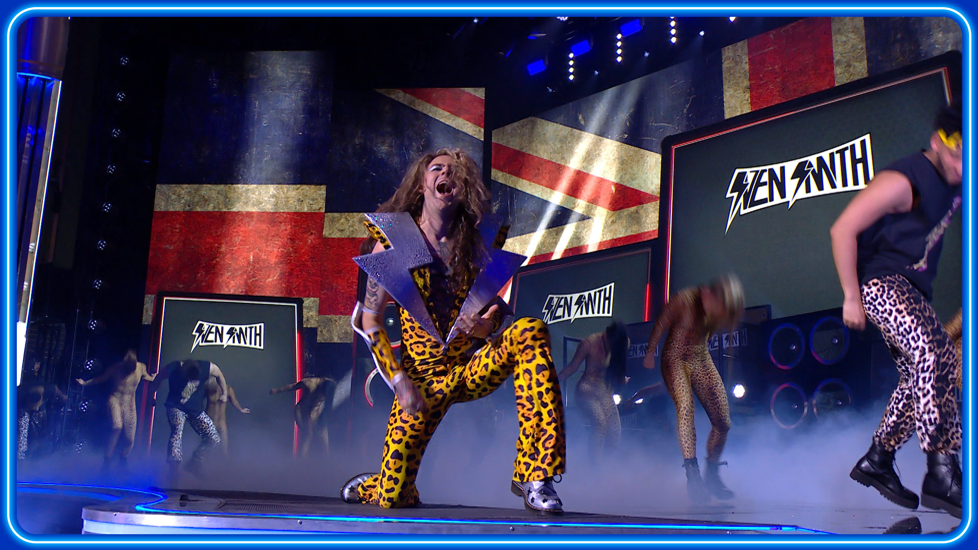 Sven Smith ROCKS OUT in leopard print to Queen and One Direction ...