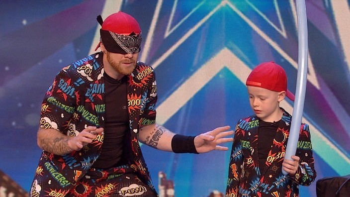 RECORD-BREAKING Ryan Tracey: The fastest BALLOON CHAMPION in the WORLD ...