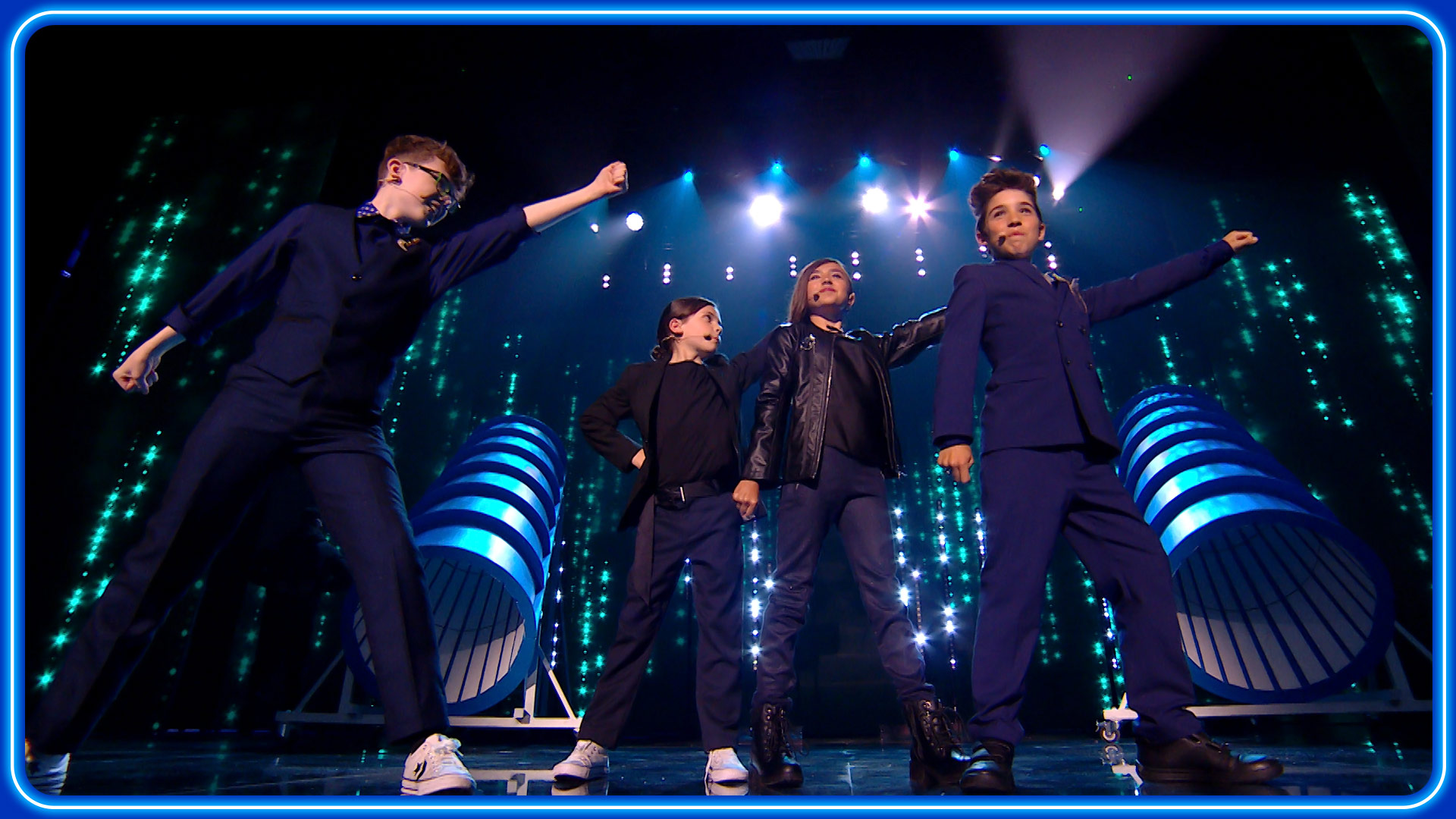 Magicians Assemble REWIND TIME to their younger selves | Britain's Got ...