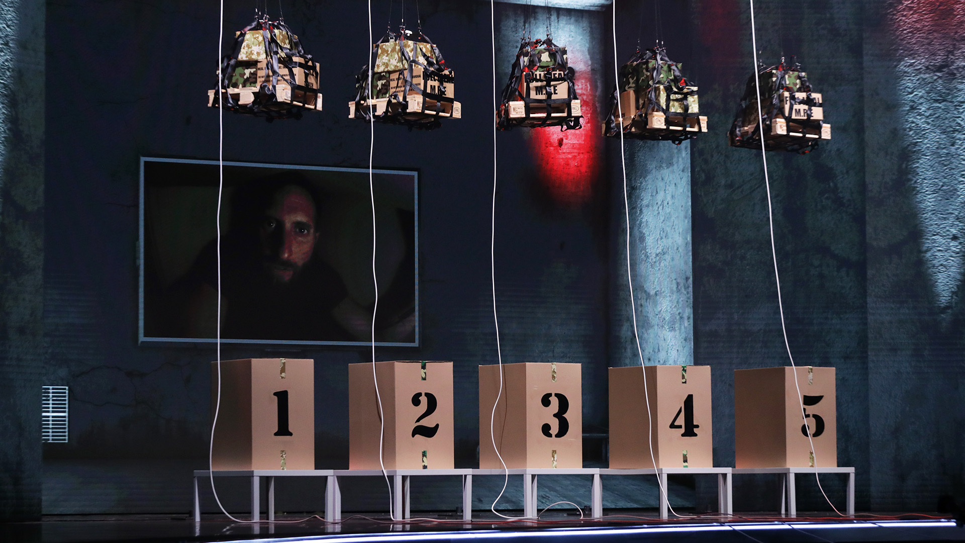 Danger man James Stott thinks outside of the box and SHOCKS the Judges ...