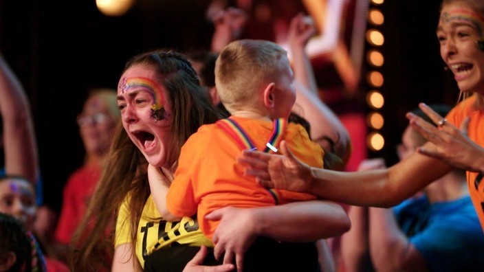 GOLDEN BUZZER! Sign Along With Us put on the GREATEST SHOW! | Britain's ...