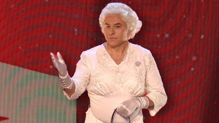 REGAL FIRST LOOK: Queen David kicks off show fit for ROYALTY! | Britain ...