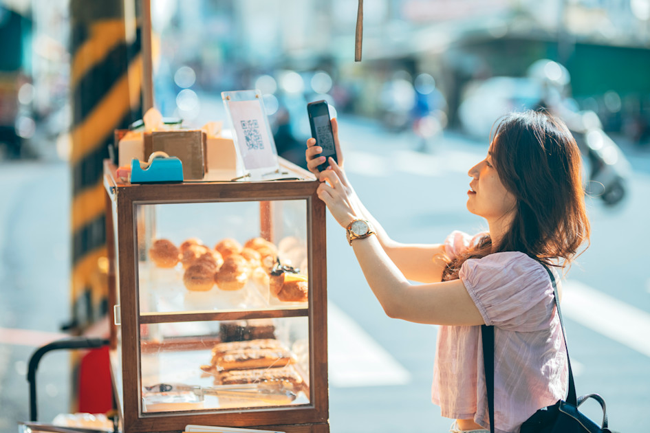 How to spot a fake QR code | Allstate Identity Protection