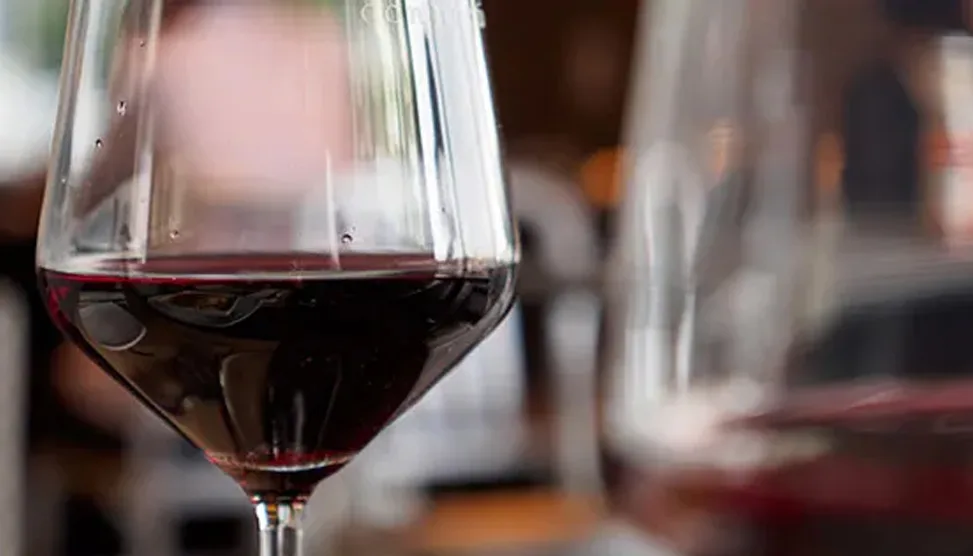 Beginner's Guide to Full-Bodied Red Wine - Laithwaites