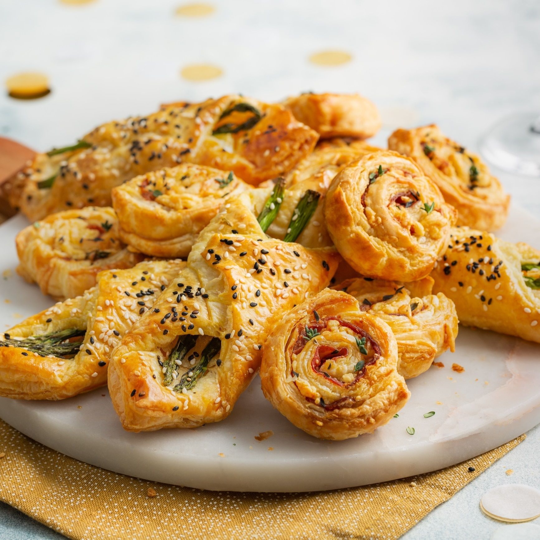 Feestelijke eindejaars borrelhapjes | Bakken.nl