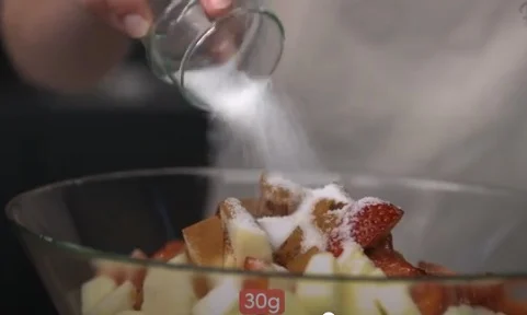 Appeltaart met aardbeien | Bakken.nl