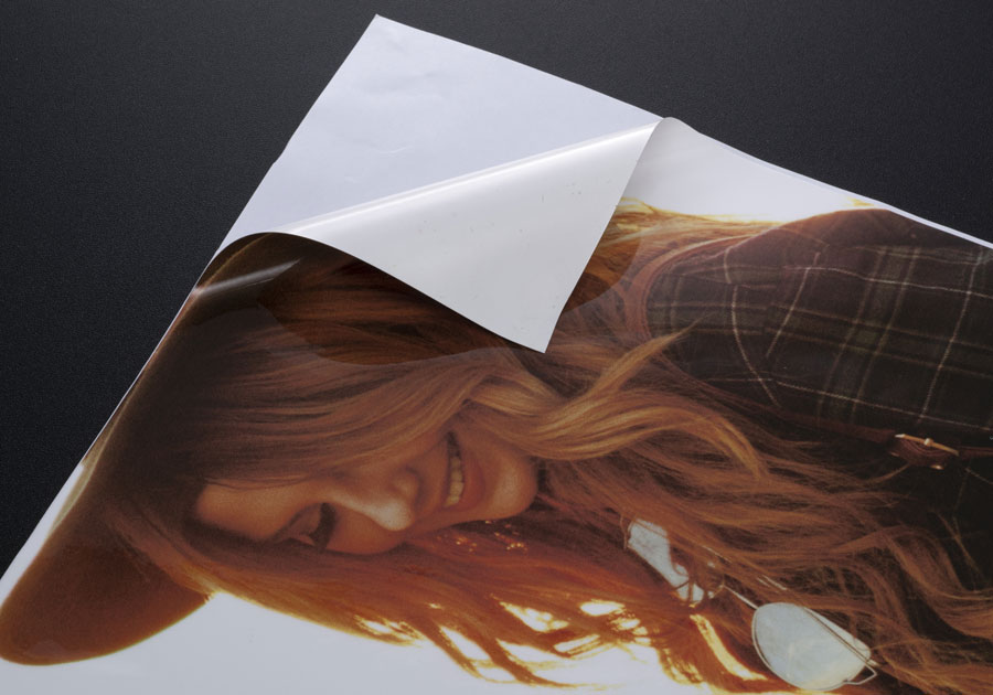 Impression Vinyle Adhésif en Monomère Personnalisé