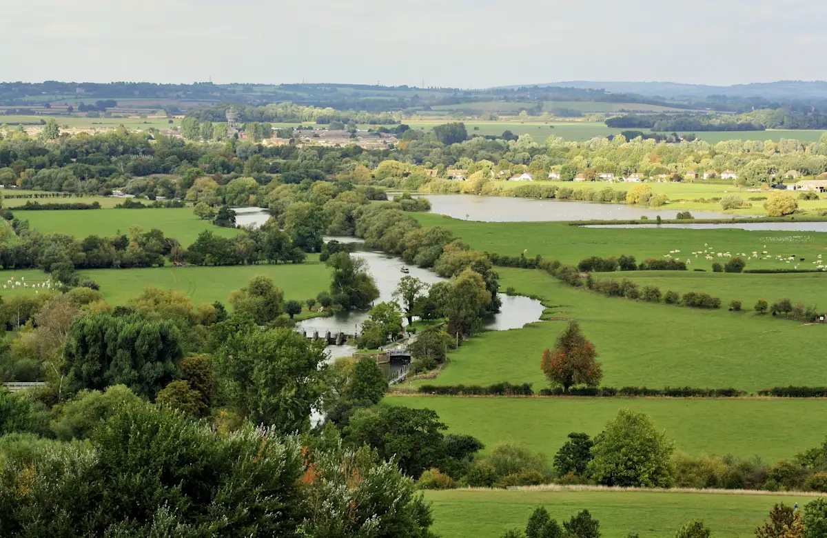 Romantic Getaways in England: Your Tailor-Made Honeymoon