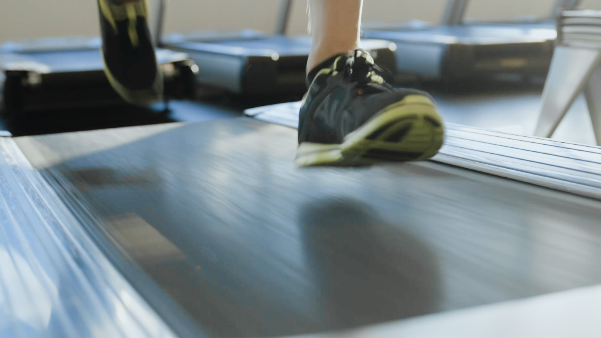 Slik trener du på tredemølle - SATS - SATS