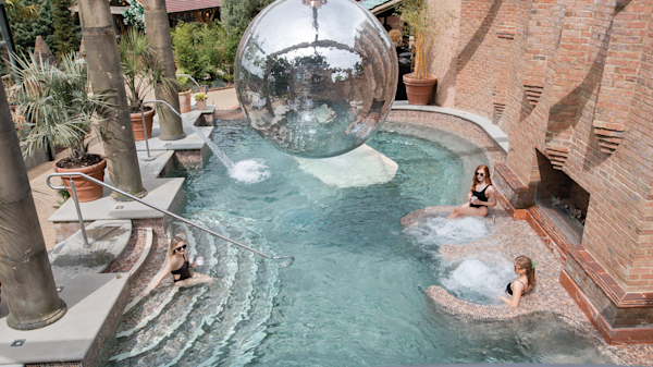 Ballyclare spa breaks and spa days from £42.50