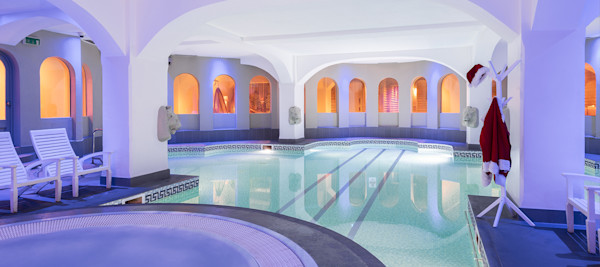 Discover our top Xmas & NYE spa breaks and day deals