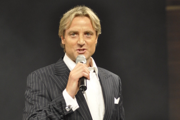 Interview in The Hot Tub... Geoff Sewell - The Hot Tub from Spabreaks.com