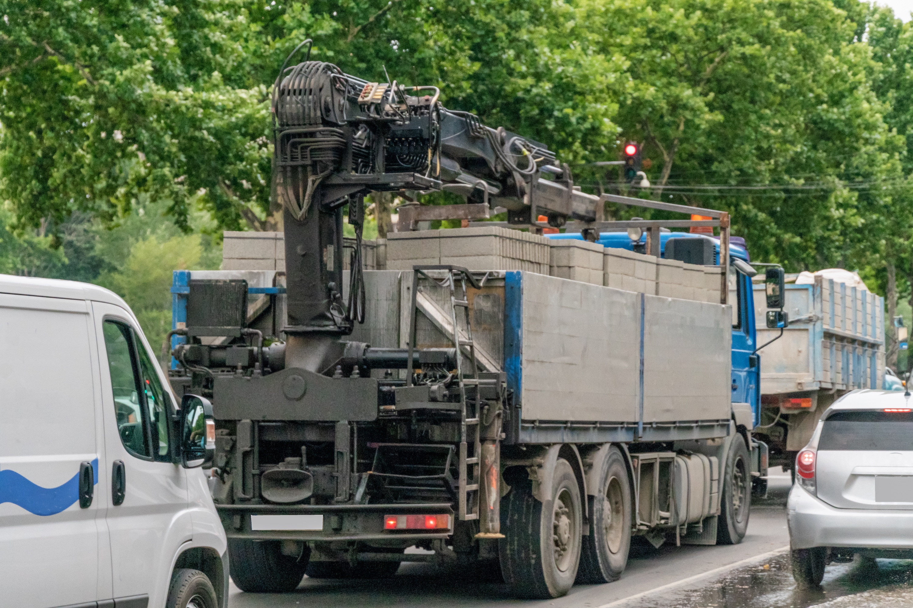 Commercial Navigation: Tools to help keep drivers safe, compliant, and stress-free - Samsara