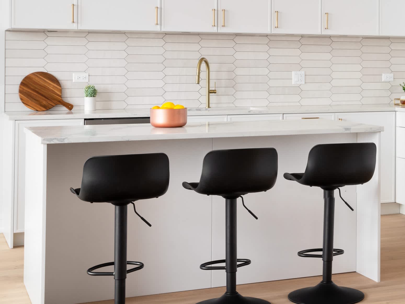 Homesquare - Elevate your home with stunning furniture | Enjoy Free ...