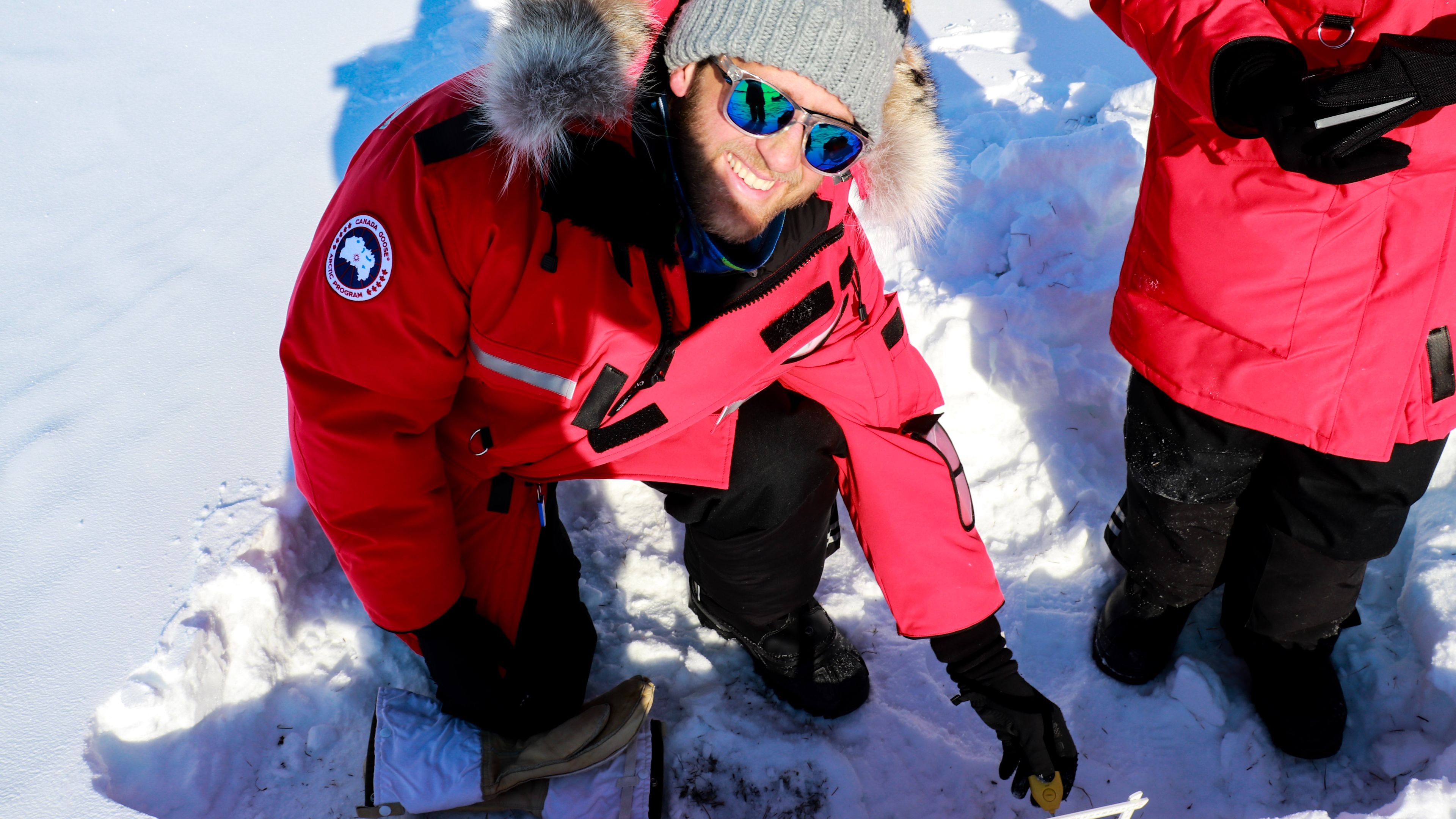 Meet the students studying the fate of Arctic snow - The Weather Network