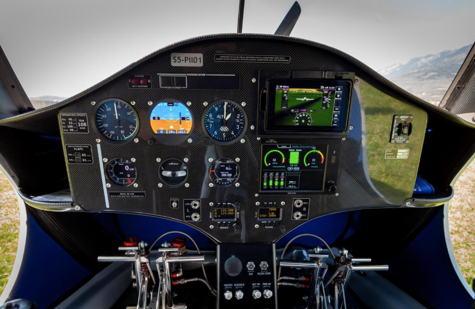 First and only certified electric plane in the world arrives in Canada ...