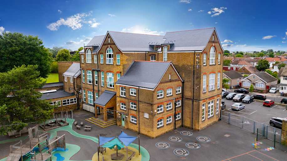 Pitched Roofing Awards 2024: Discover the award-nominated Redland projects