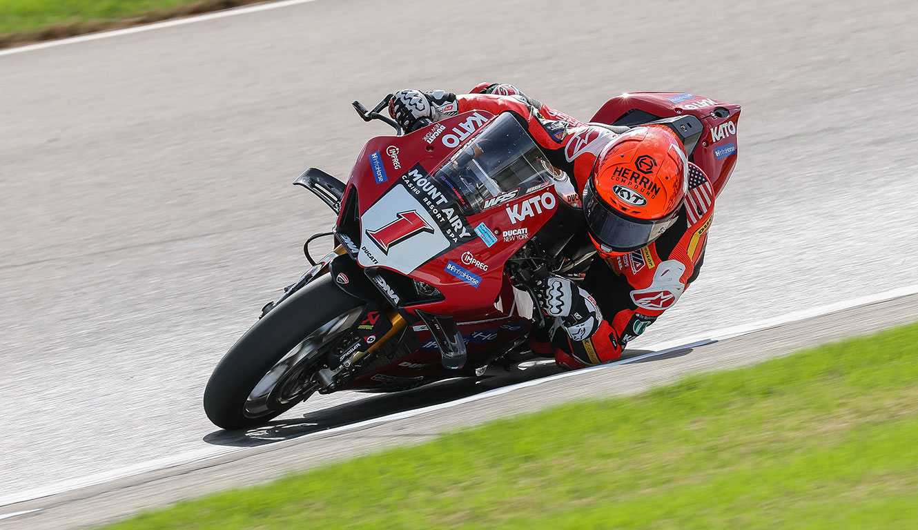 Josh Herrin se la juega en Barber Motorsports Park
