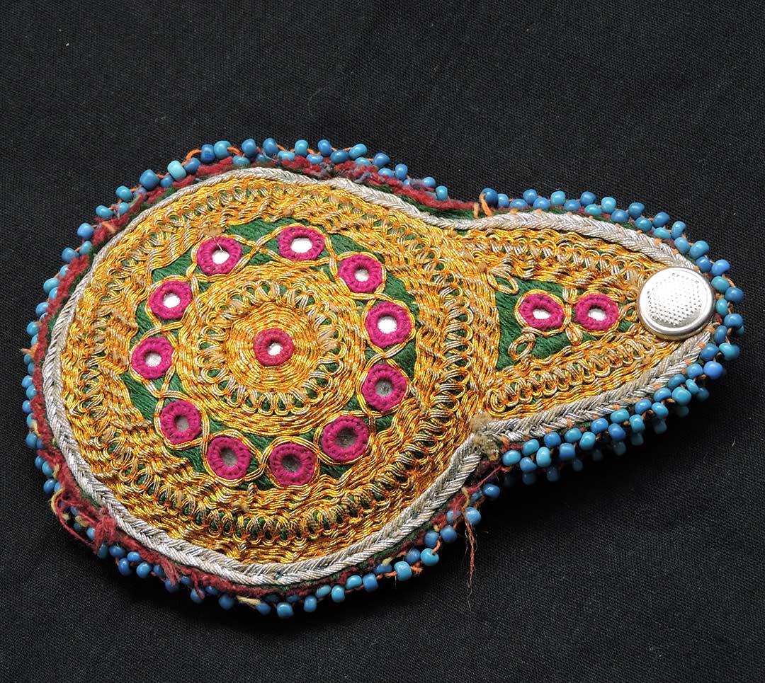 Surma Dani: An Embroidered Bag from Afghanistan | PieceWork
