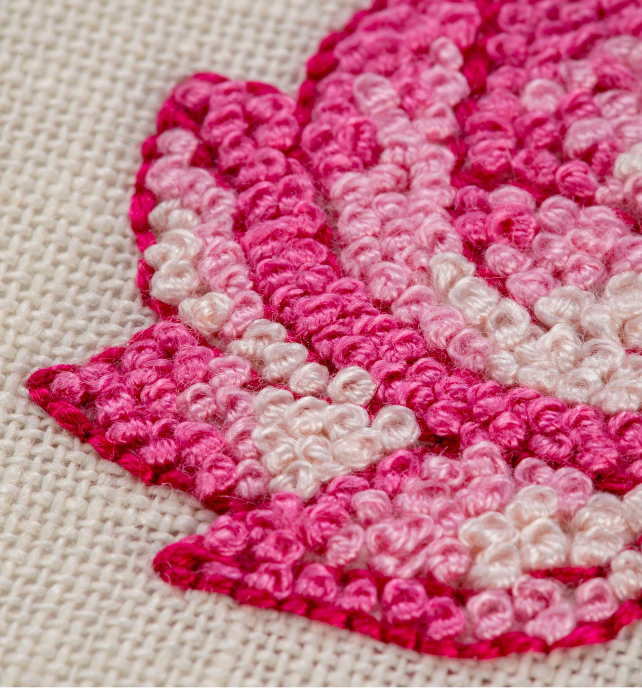 A Stitch in Time: Pekinese and Chinese Knot Stitches | PieceWork