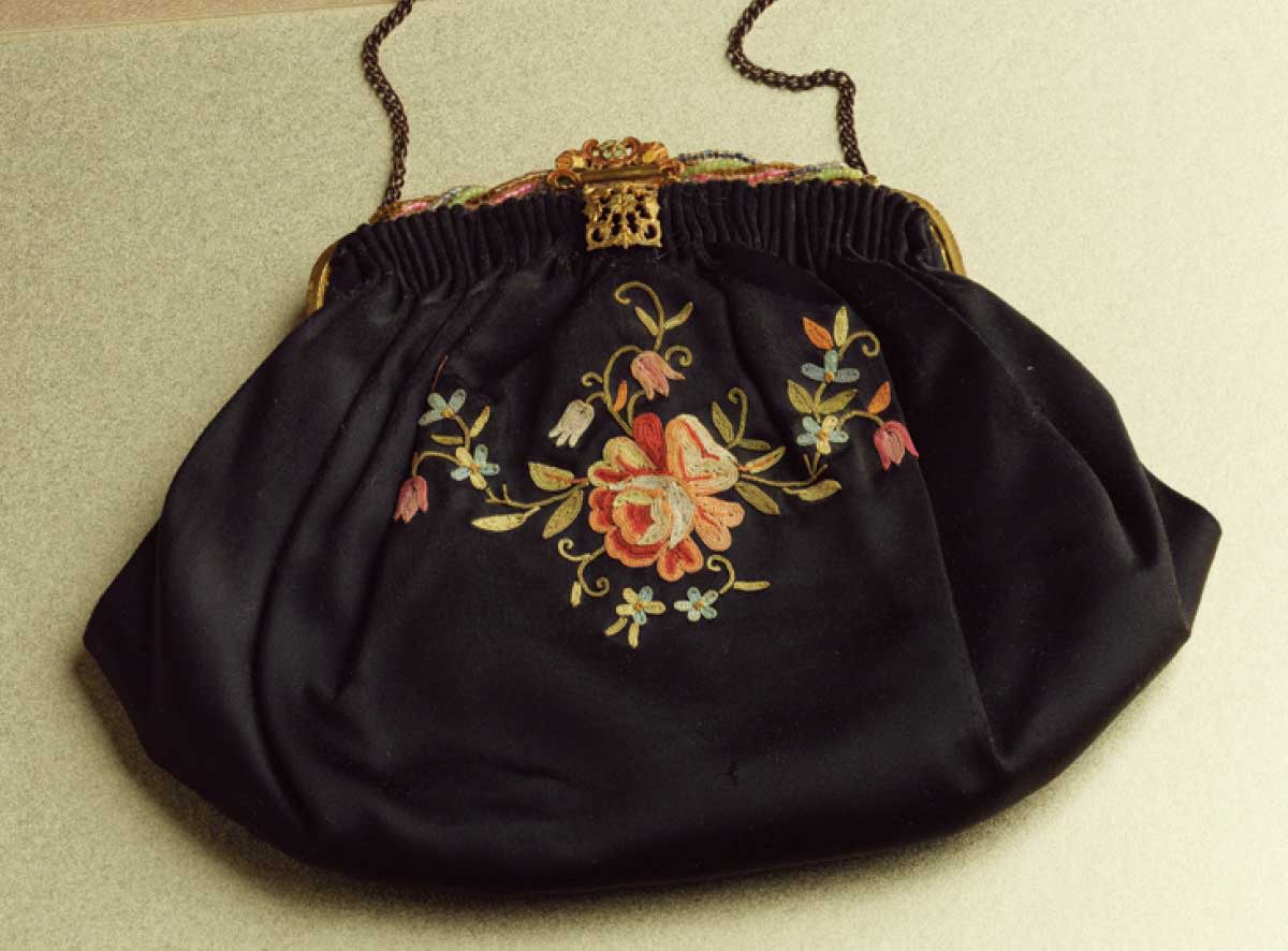 The Glamour of It All: Collecting Vintage Handbags | PieceWork