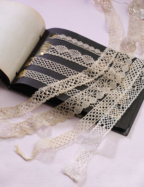 A Bobbin-Lace Sample Book | PieceWork
