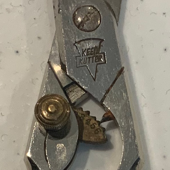 Antique Needlework Tools: Buttonhole Scissors | PieceWork