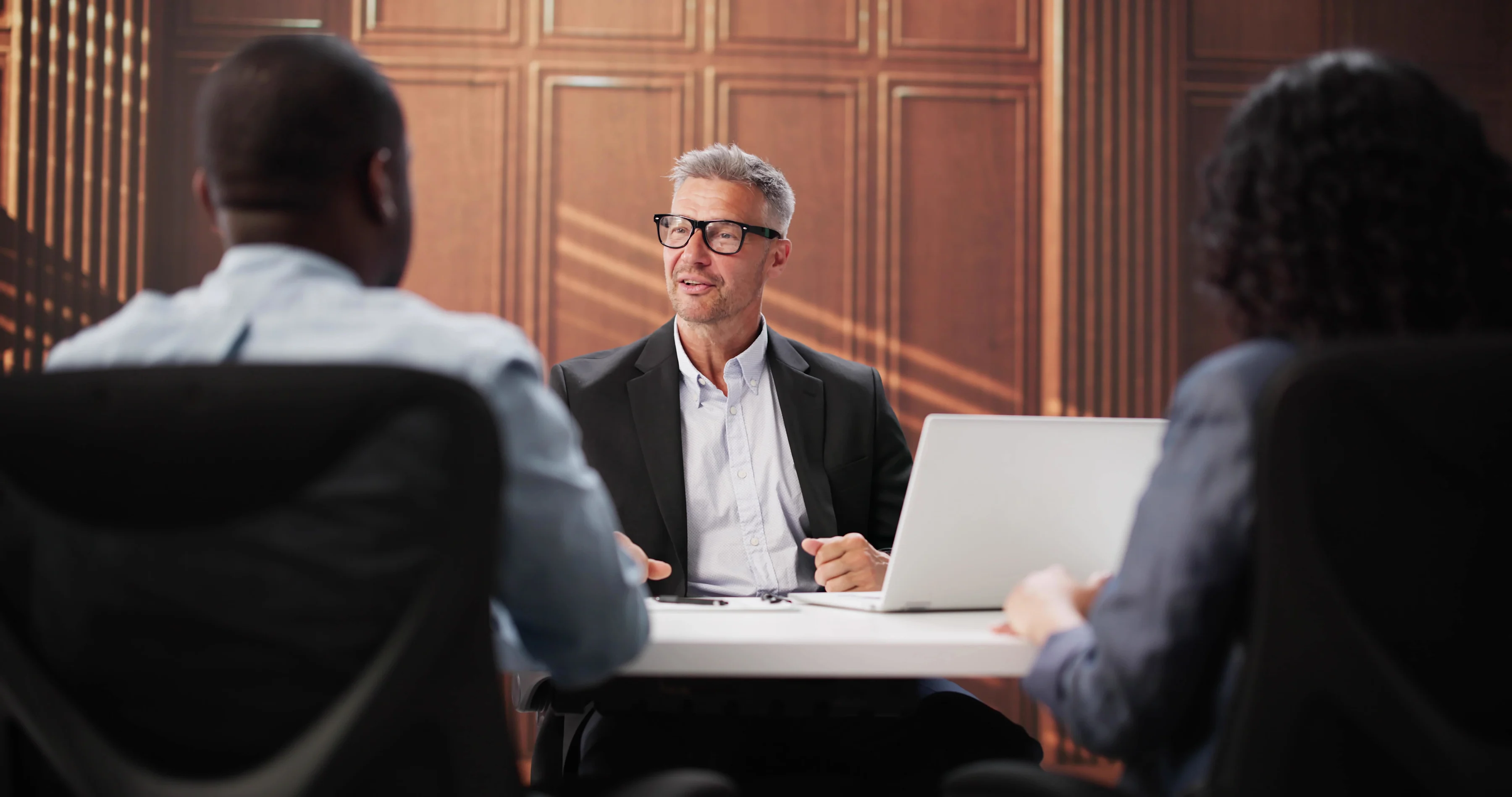 How Much Should You Pay a Lawyer in Australia: A Guide